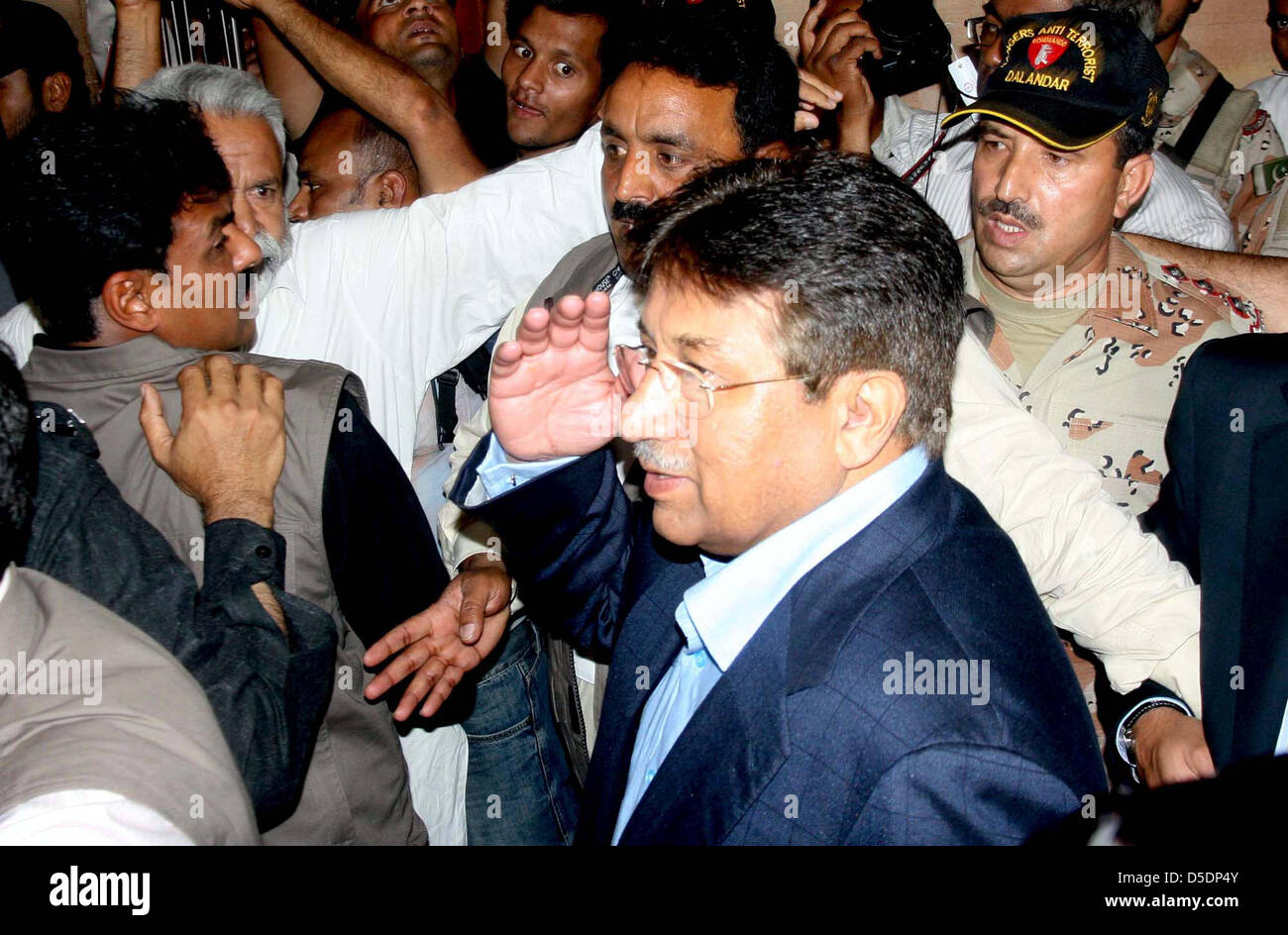 Former president of pakistan hi-res stock photography and images - Alamy
