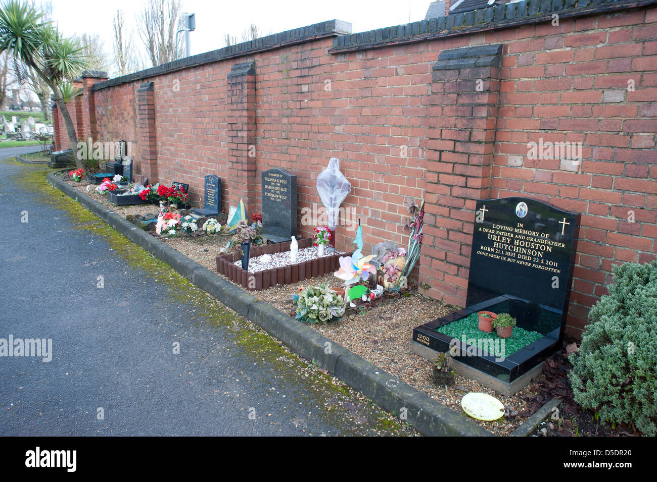 Willesden Cemetery High Resolution Stock Photography and Images - Alamy
