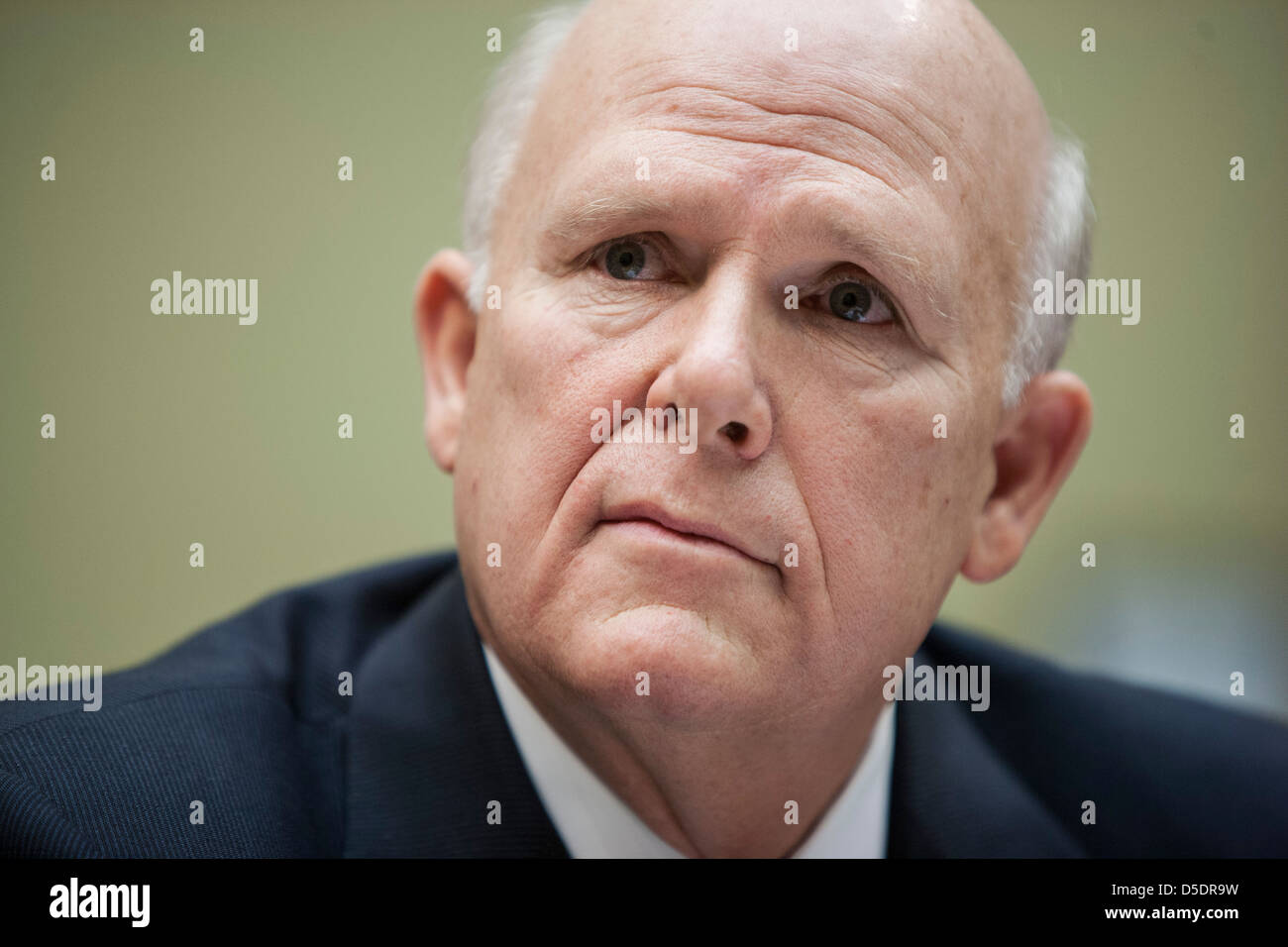 Daniel F. Akerson, chairman and chief executive officer of General ...