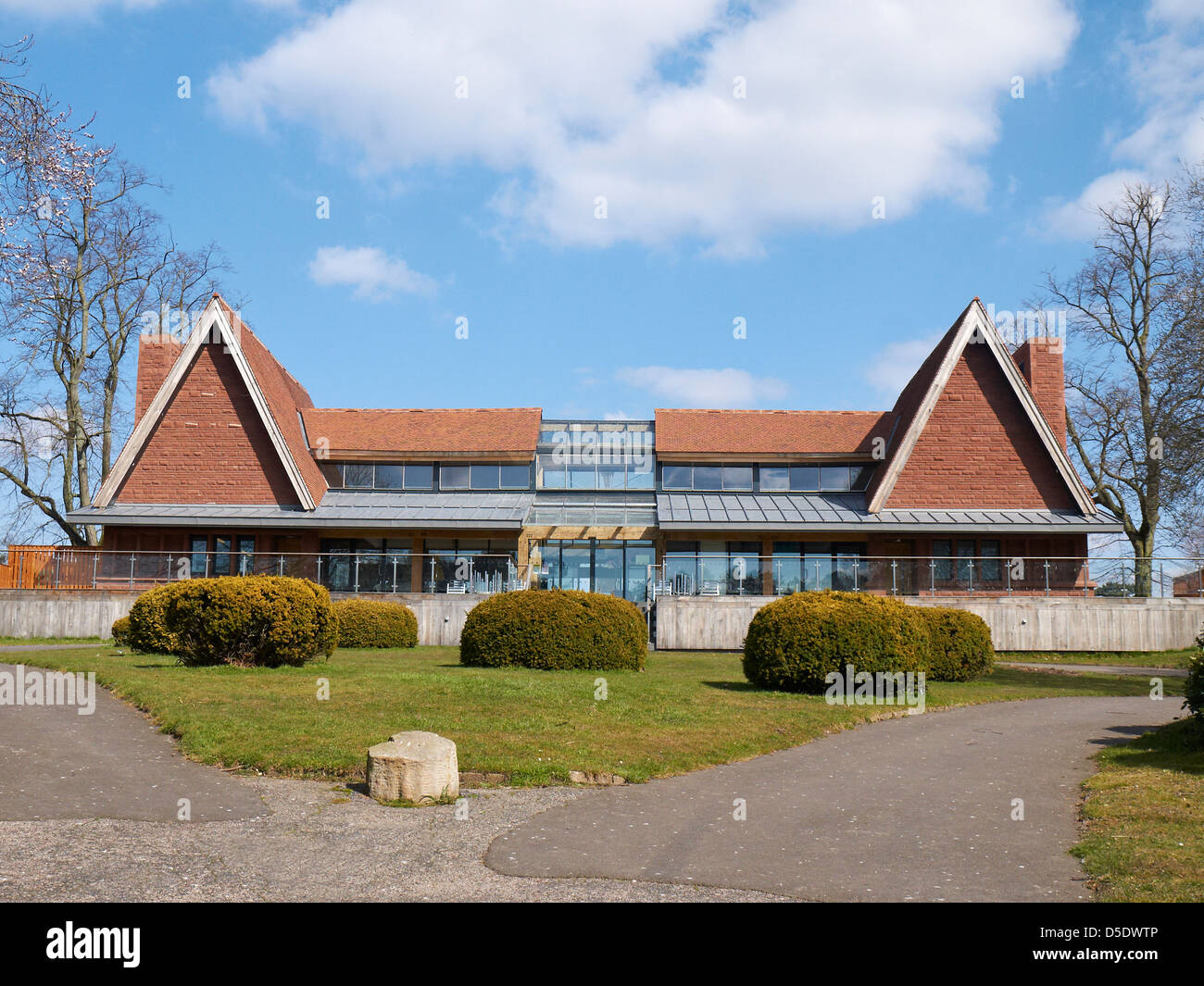 Pavilion park hi-res stock photography and images - Alamy