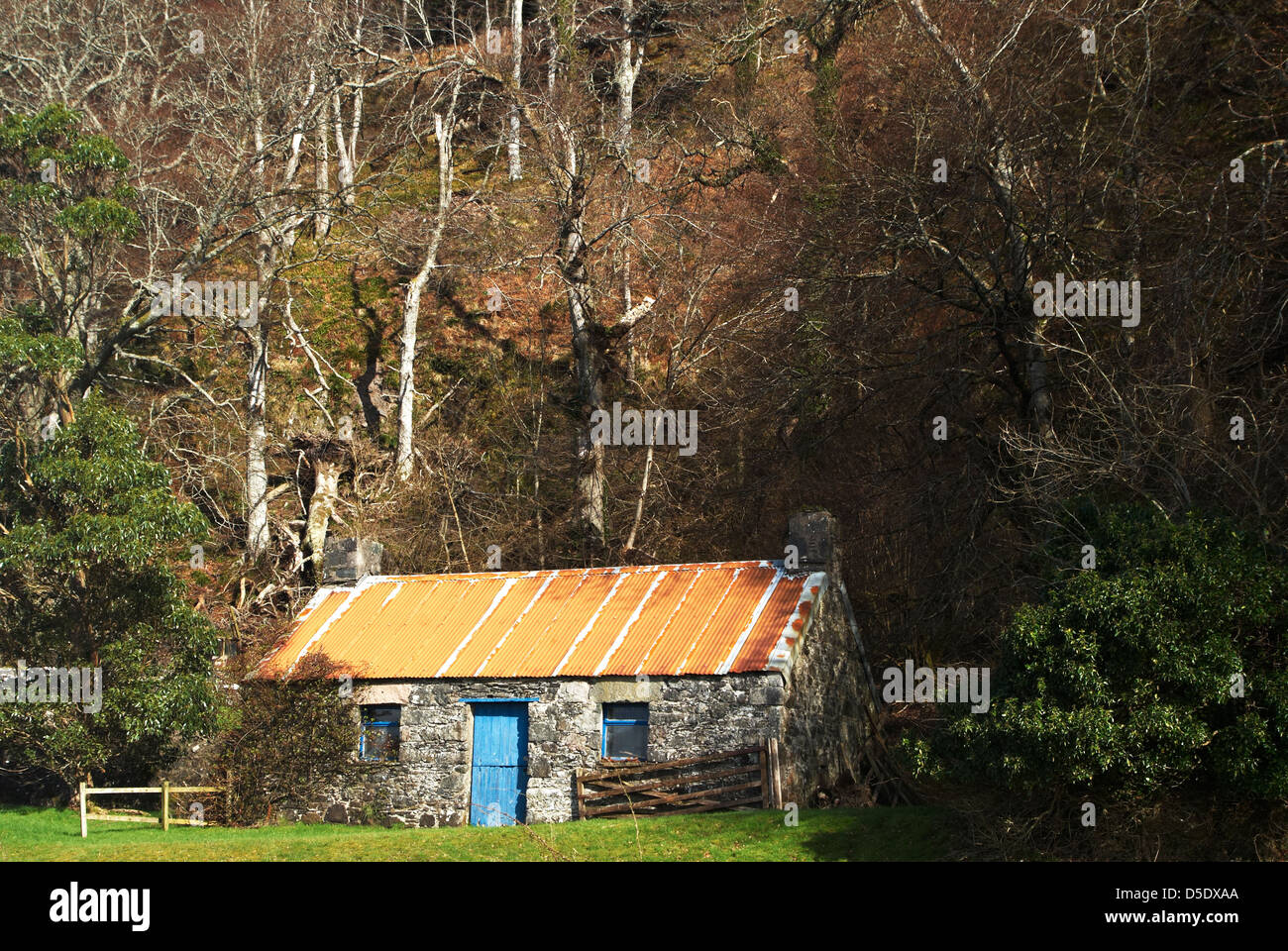 a remote highland cottage Stock Photo - Alamy
