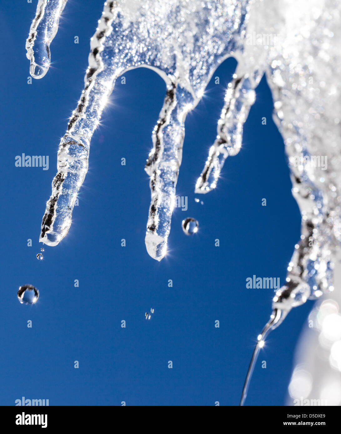 Ice snow drip from roof hi-res stock photography and images - Alamy