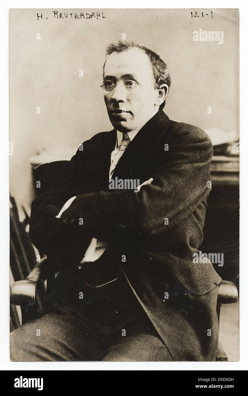 A black-and-white portrait of artist Henry Reuterdahl, captured during ...