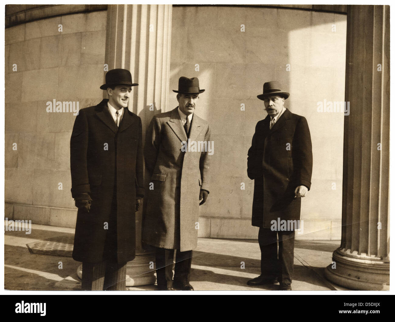 This photograph from the Archives of American Art features Walter Pach ...