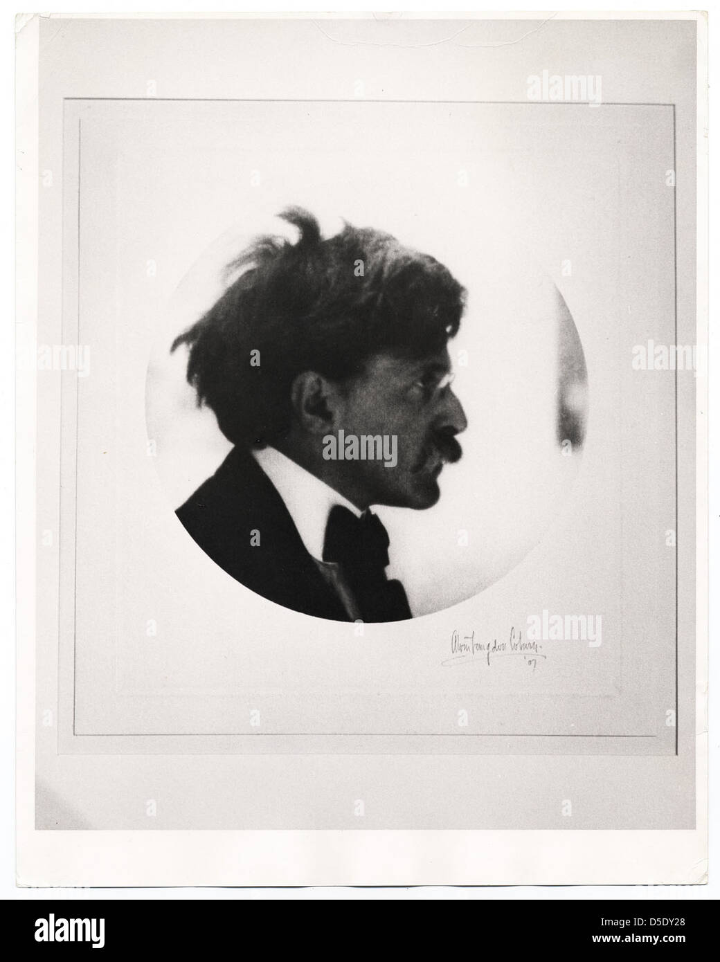 Stieglitz circle hi-res stock photography and images - Alamy
