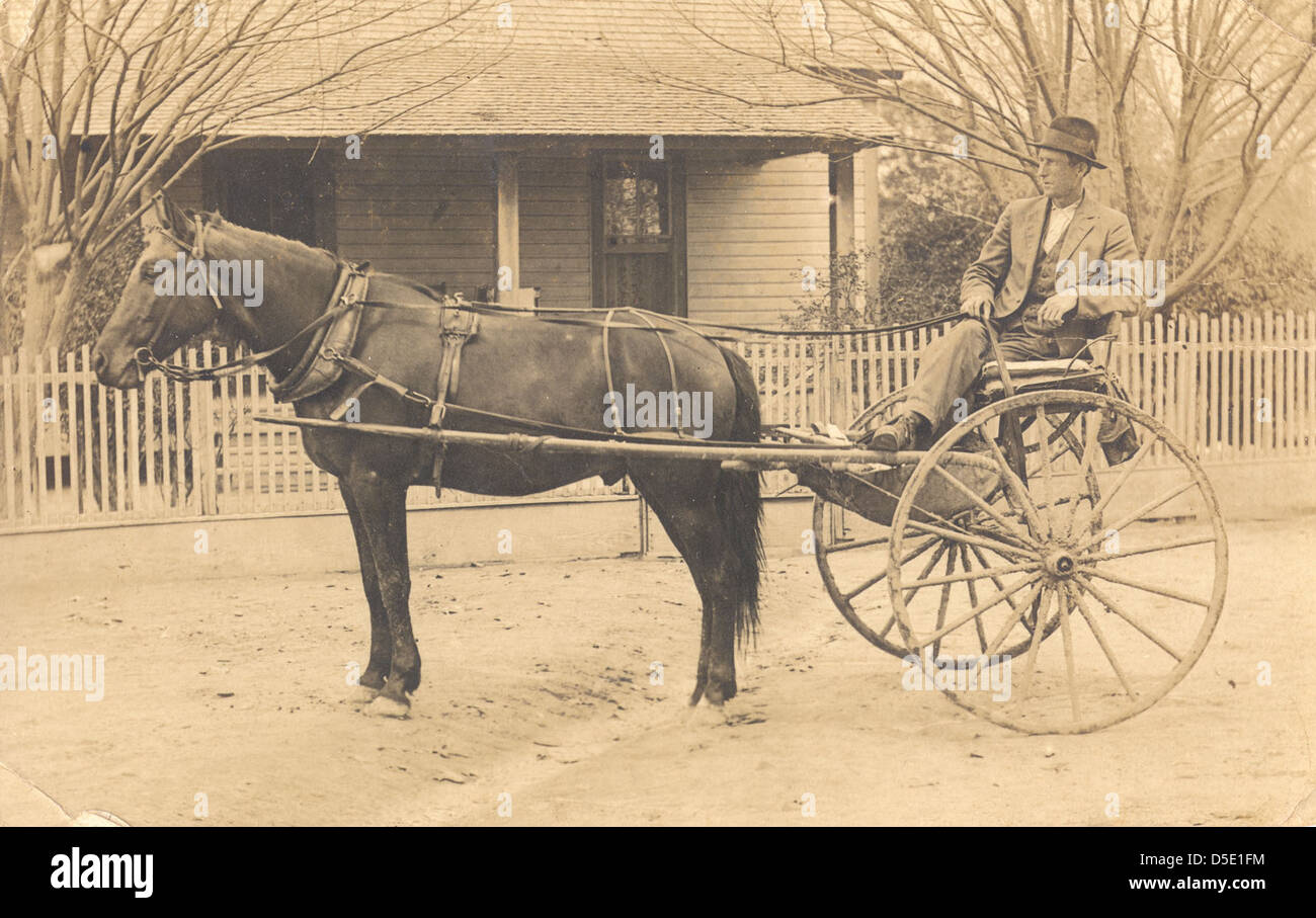 Vintage mail carrier hi-res stock photography and images - Alamy