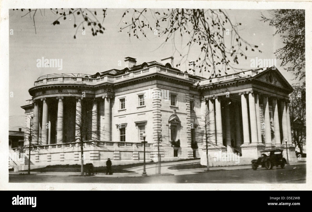 The Daughters of the American Revolution (DAR) Headquarters, located in ...