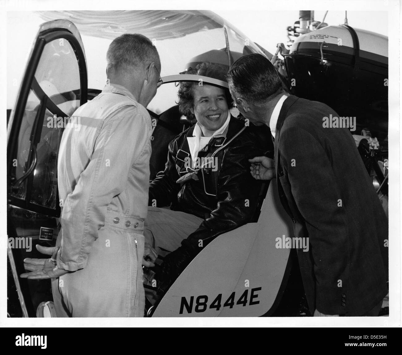 Womeninscience hi-res stock photography and images - Alamy