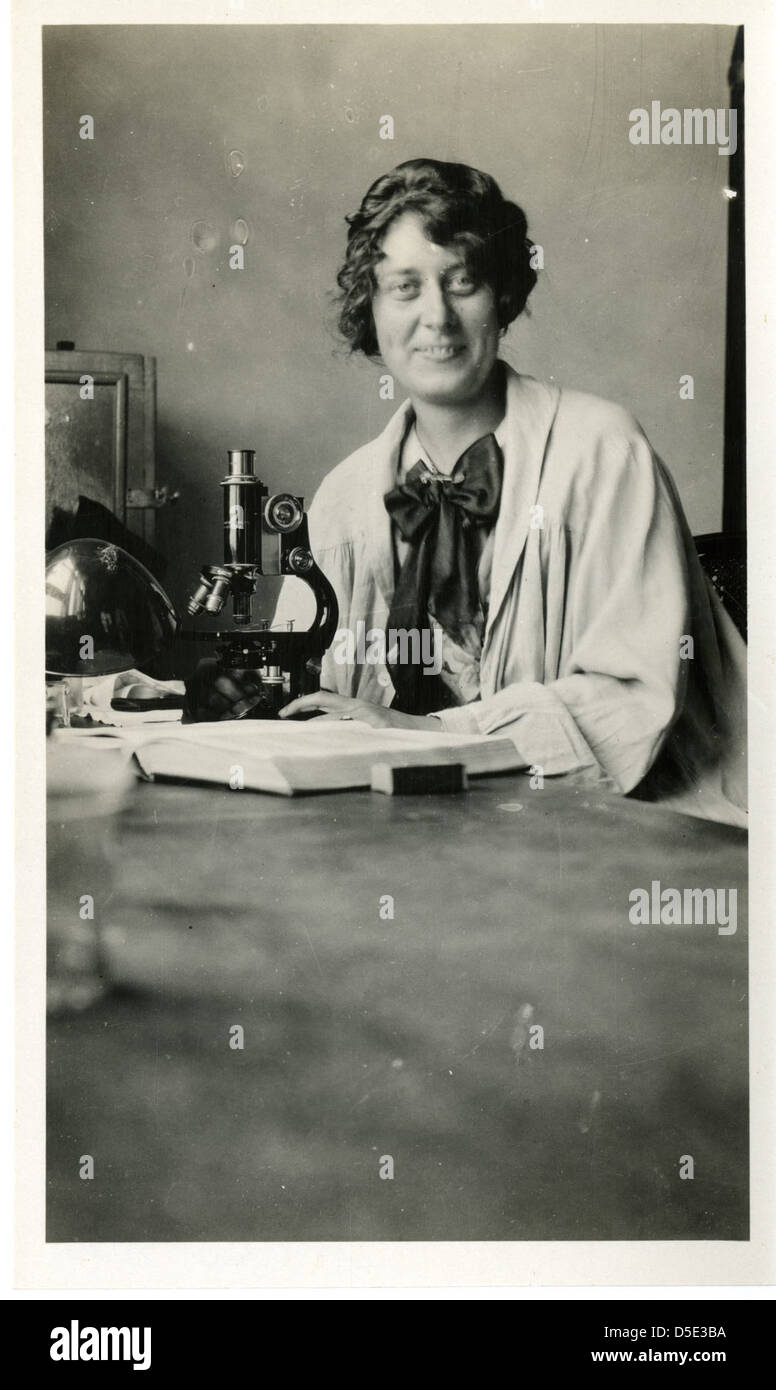 Elizabeth t kinney hi-res stock photography and images - Alamy