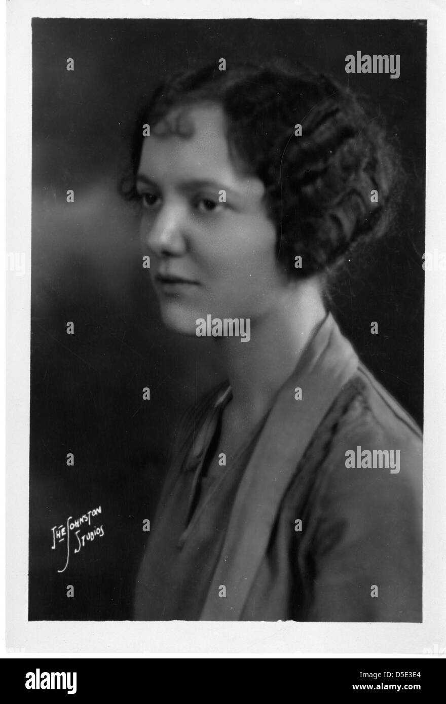 Womeninscience hi-res stock photography and images - Alamy