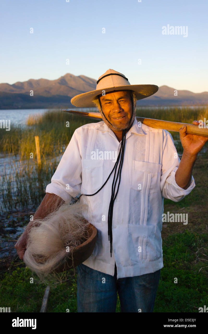 Mexican fisherman on Lake Patzcuaro, Michoacan, Mexico Stock Photo - Alamy