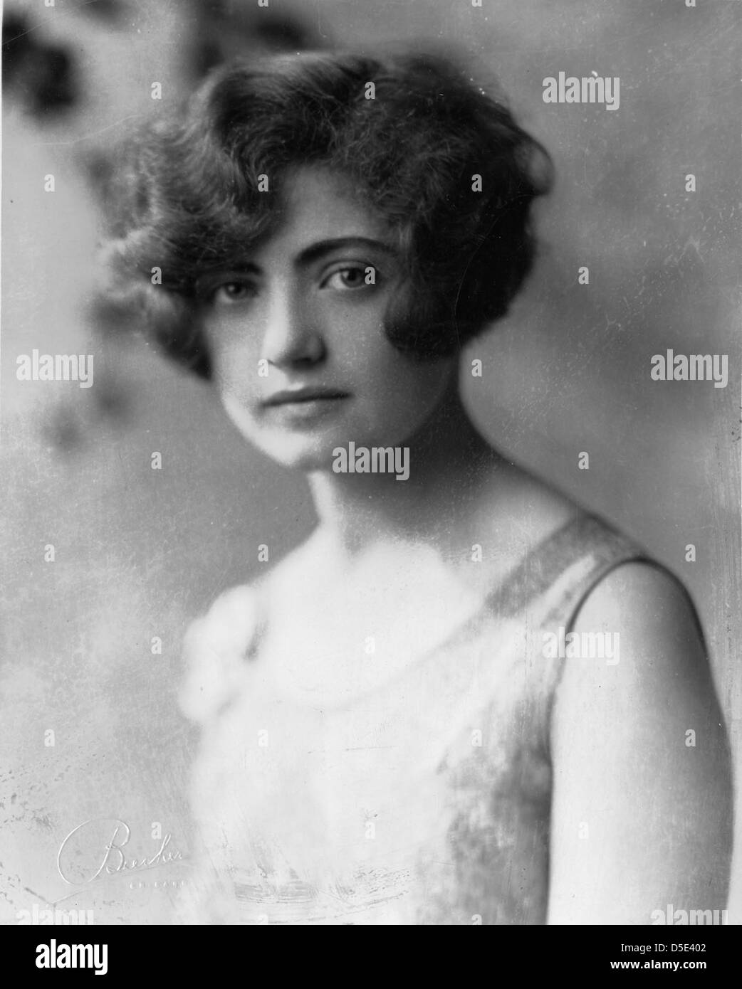 Dena Evelyn Shapiro was a notable figure in the 1920s, recognized for ...