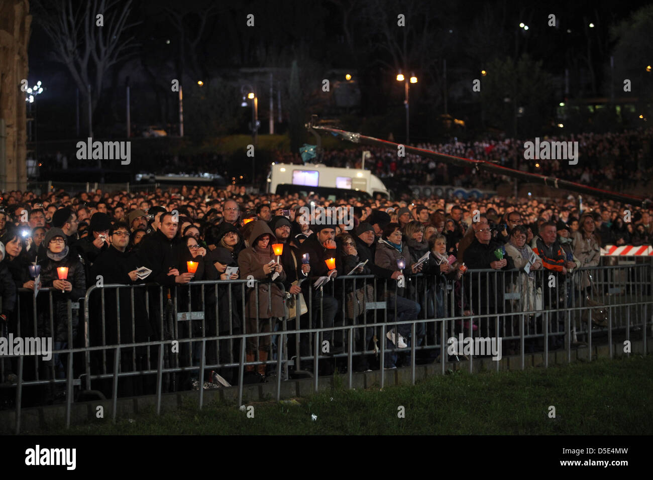 Rome: Colosseum. Francis Pope celebrates the way of the cross at the ...