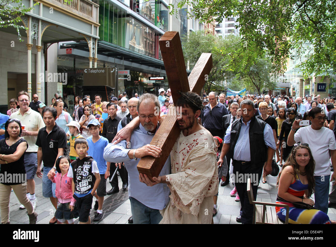 The Good Friday Journey to the Cross Procession leads from Martin Place ...