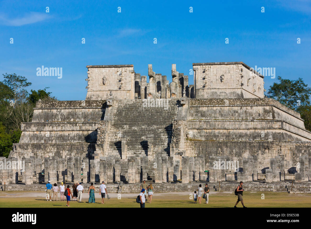 Temple of the Warriors, Chichen Itza, Yucatan, Mexico Stock Photo - Alamy