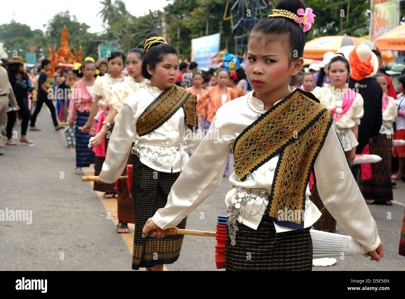 Colourful Thai costume worn at the Lop buri festival in Lop buri ...