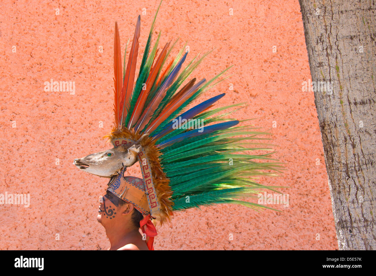 Mayan mask hi-res stock photography and images - Alamy