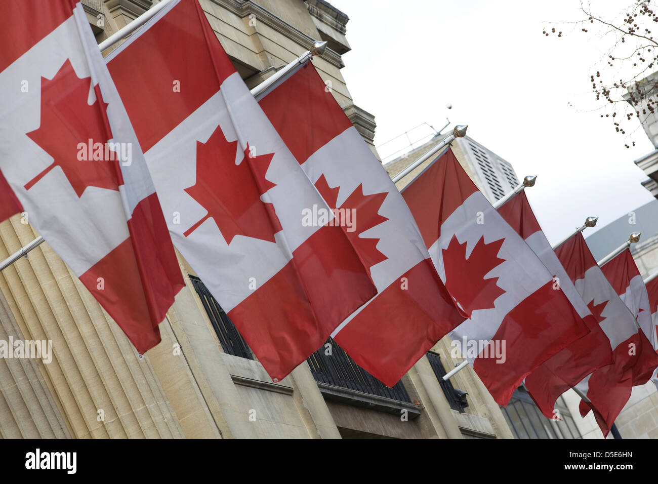 Canadian embassy london hi-res stock photography and images - Alamy