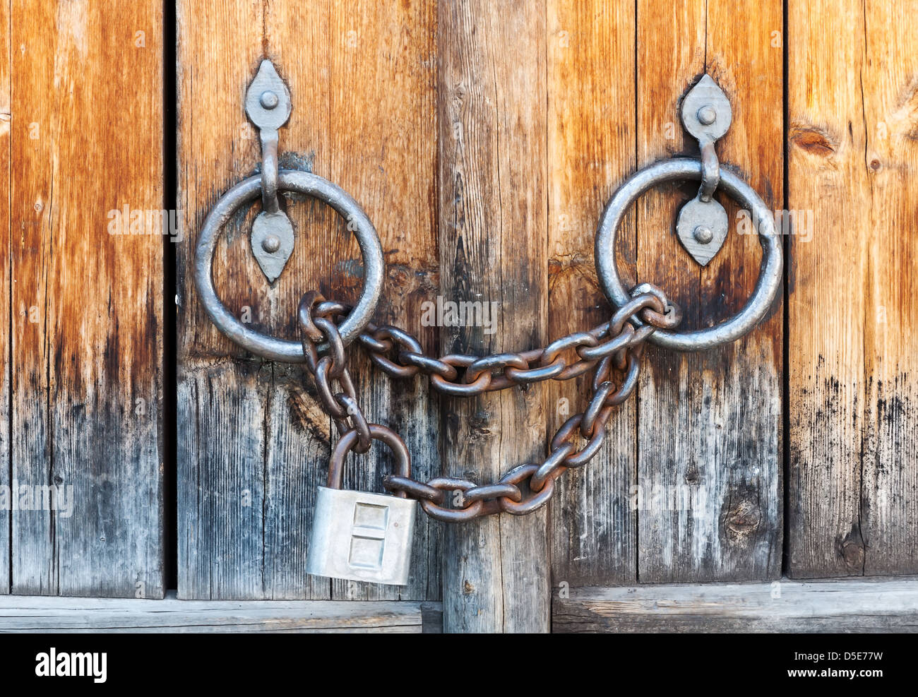 Old Chain Lock High Resolution Stock Photography and Images - Alamy