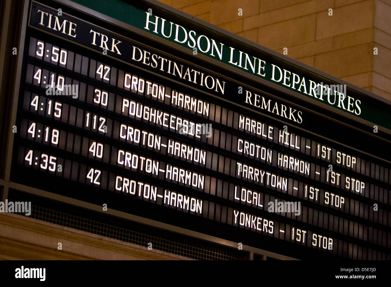 Departures sign us hi-res stock photography and images - Alamy