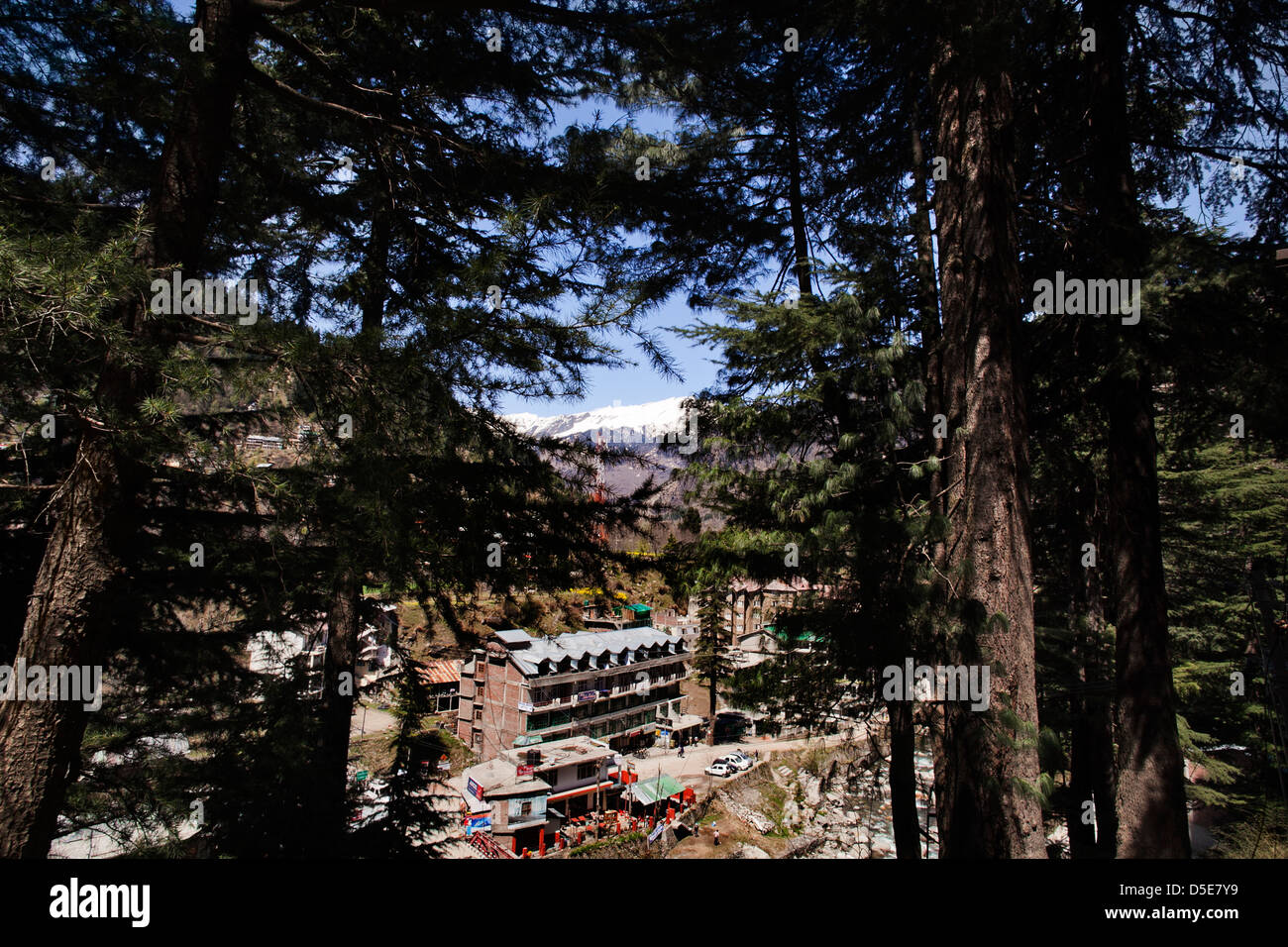 Manali hill station hi-res stock photography and images - Alamy