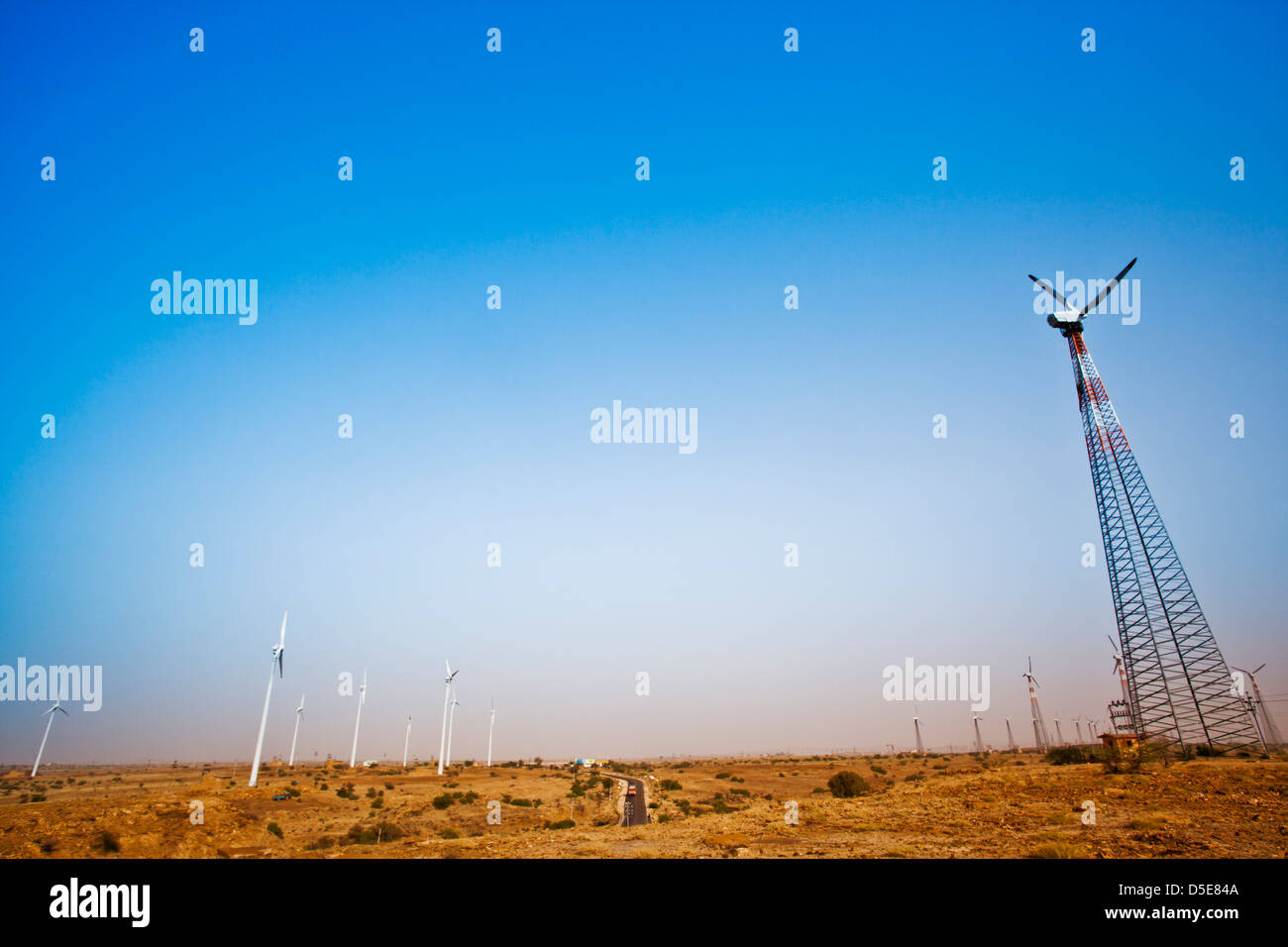 Jaisalmer wind farm hi-res stock photography and images - Alamy