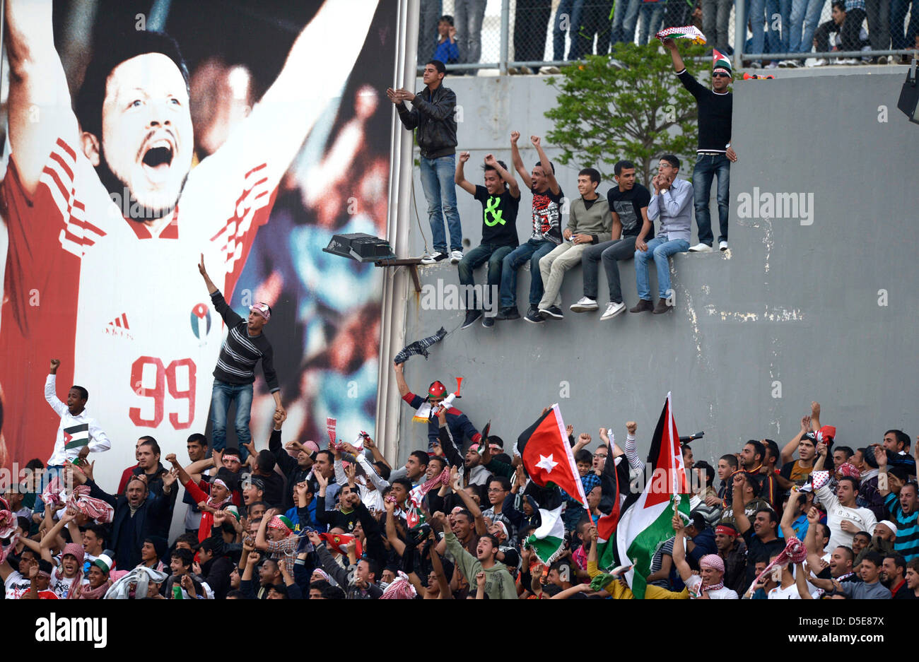 Jordan fans (JOR), MARCH 26, 2013 - Football / Soccer : 2014 FIFA World ...