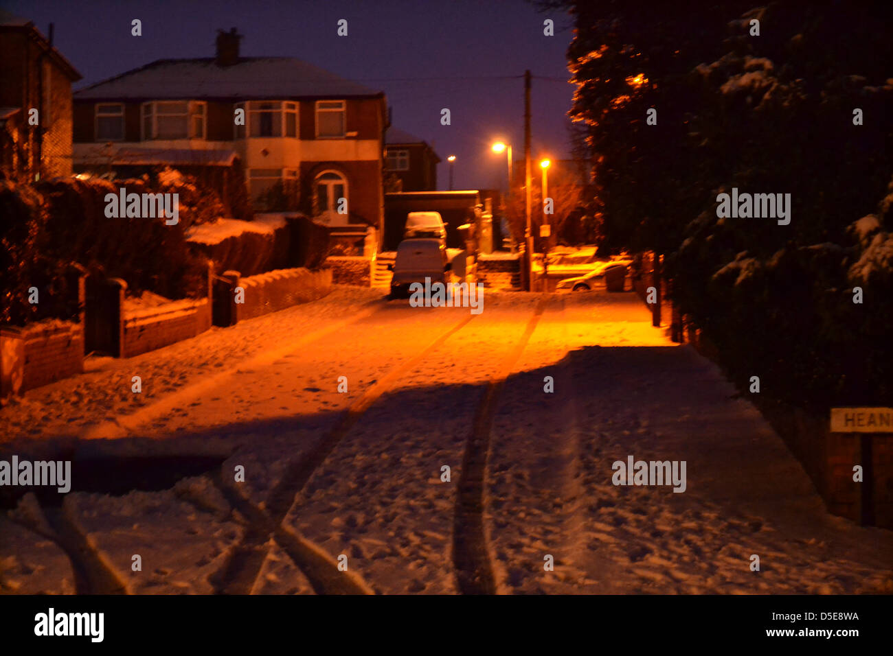 Winter street scene in Blackburn Stock Photo - Alamy