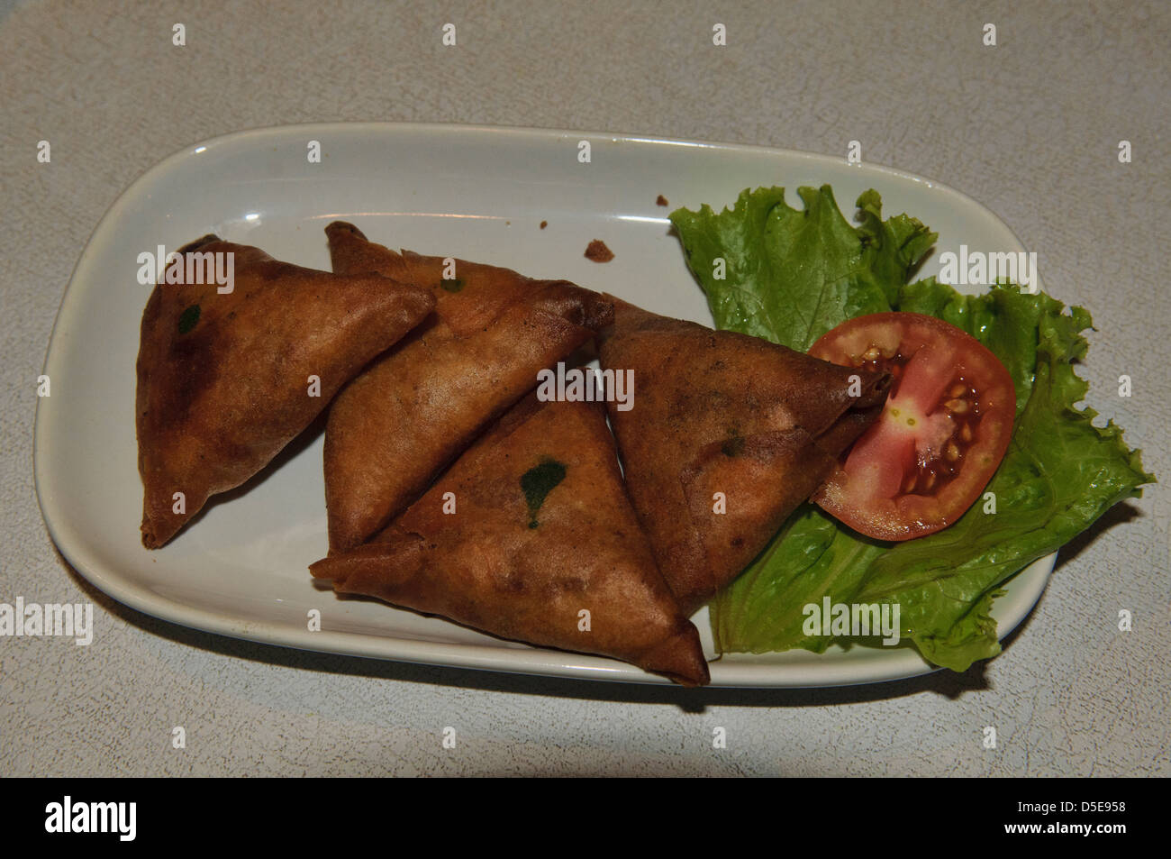 samosas in an Indian restaurant in Bangkok, Thailand Stock Photo - Alamy
