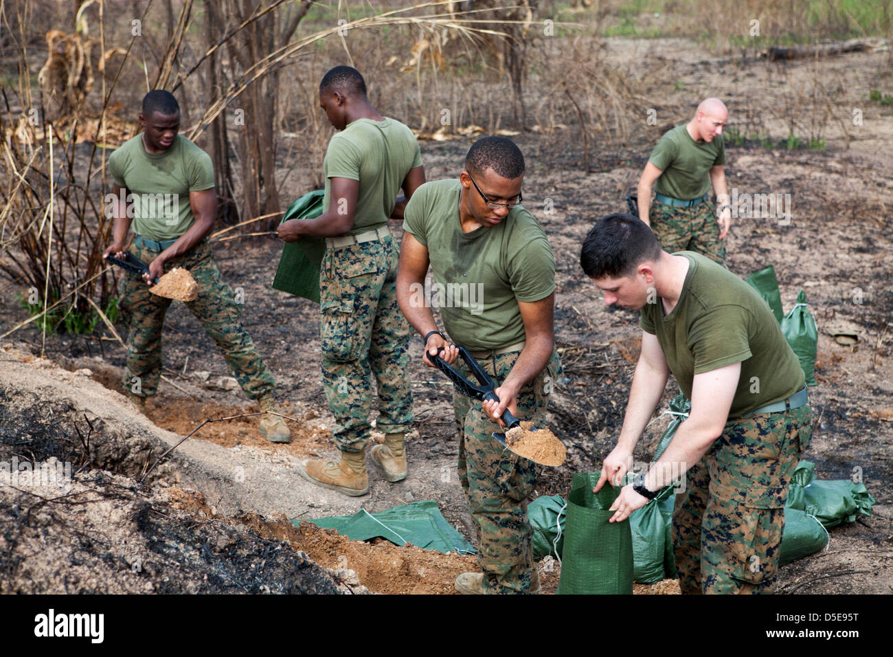 Usa military base camp hi-res stock photography and images - Alamy