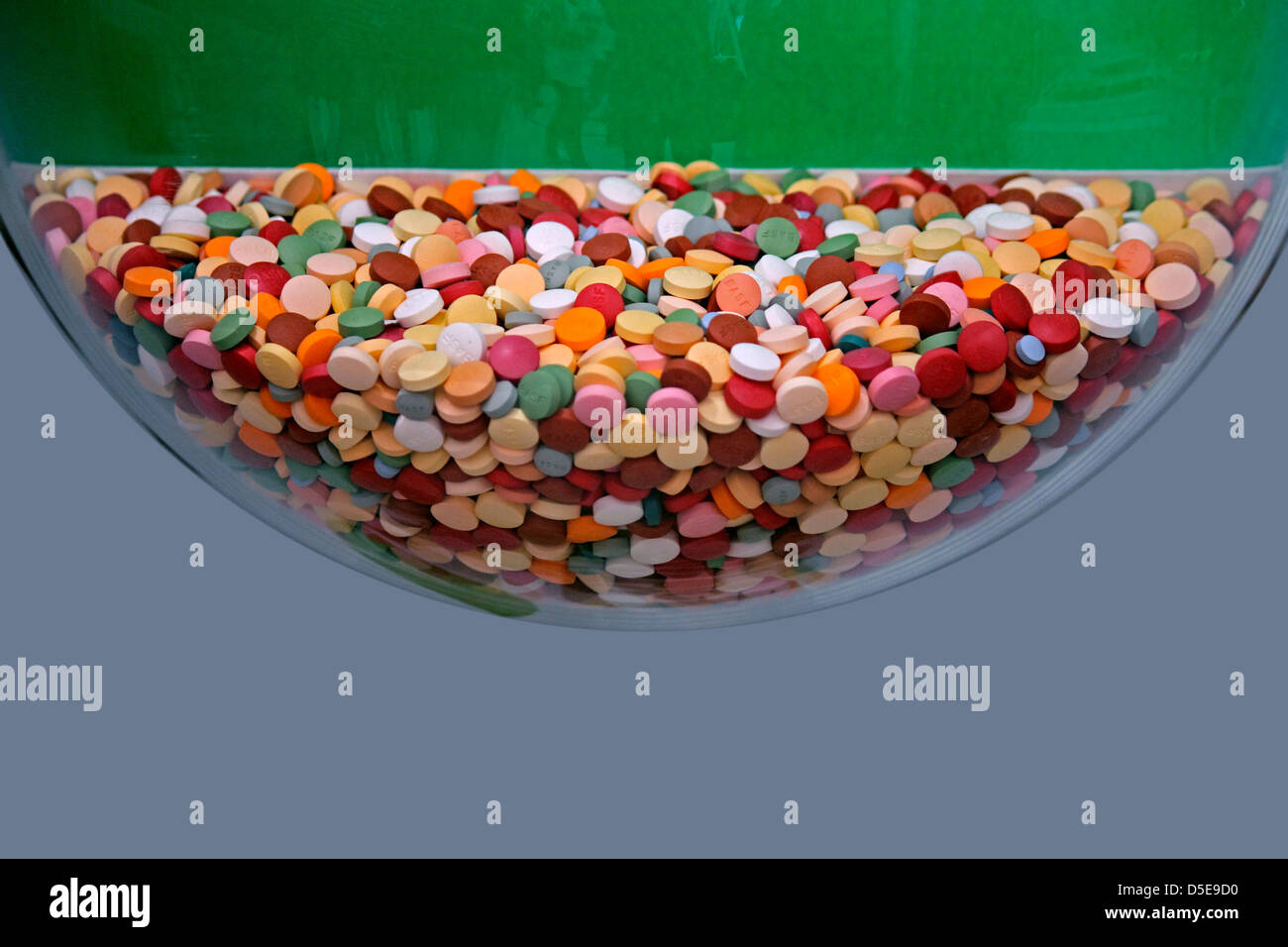 Pile of medicines hi-res stock photography and images - Alamy