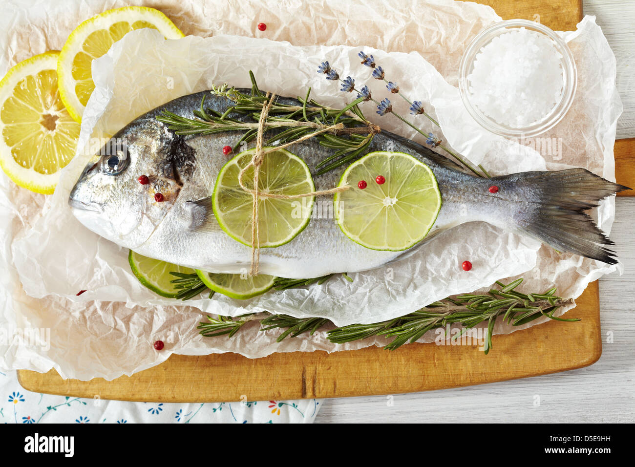 Pink sea bream hi-res stock photography and images - Alamy