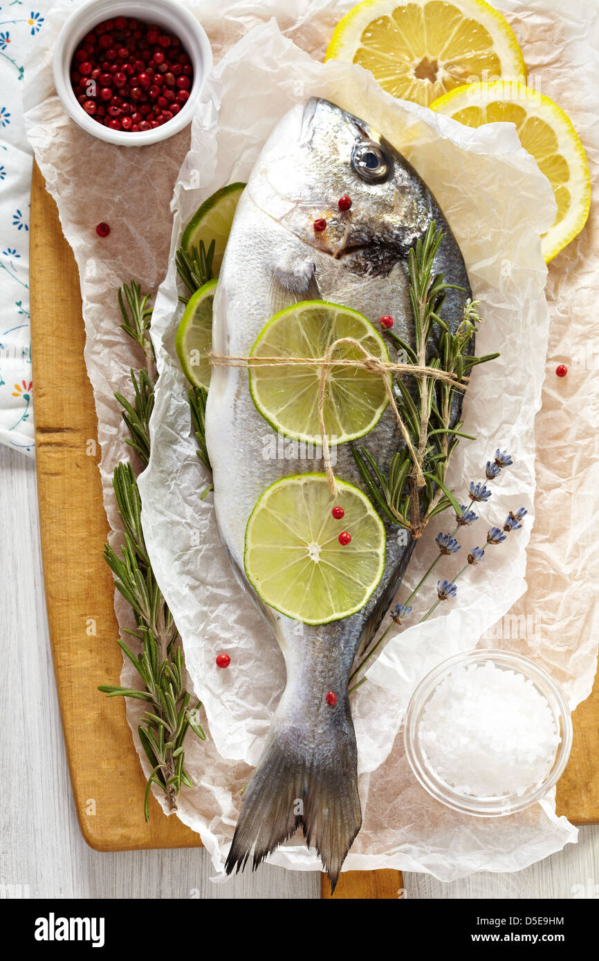 Pink sea bream hi-res stock photography and images - Alamy