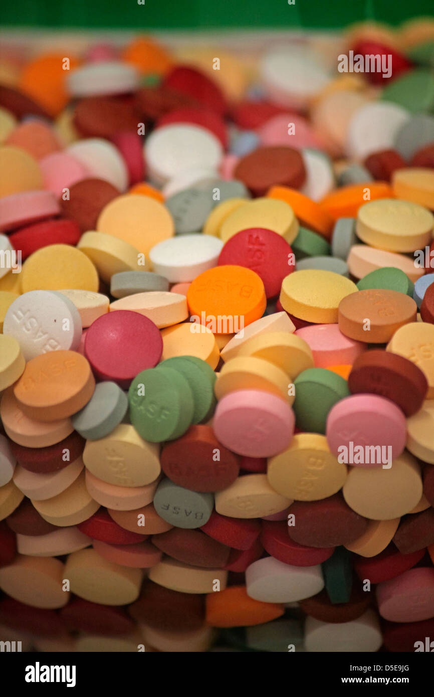 Colourful pile of tablets, medicines Stock Photo - Alamy