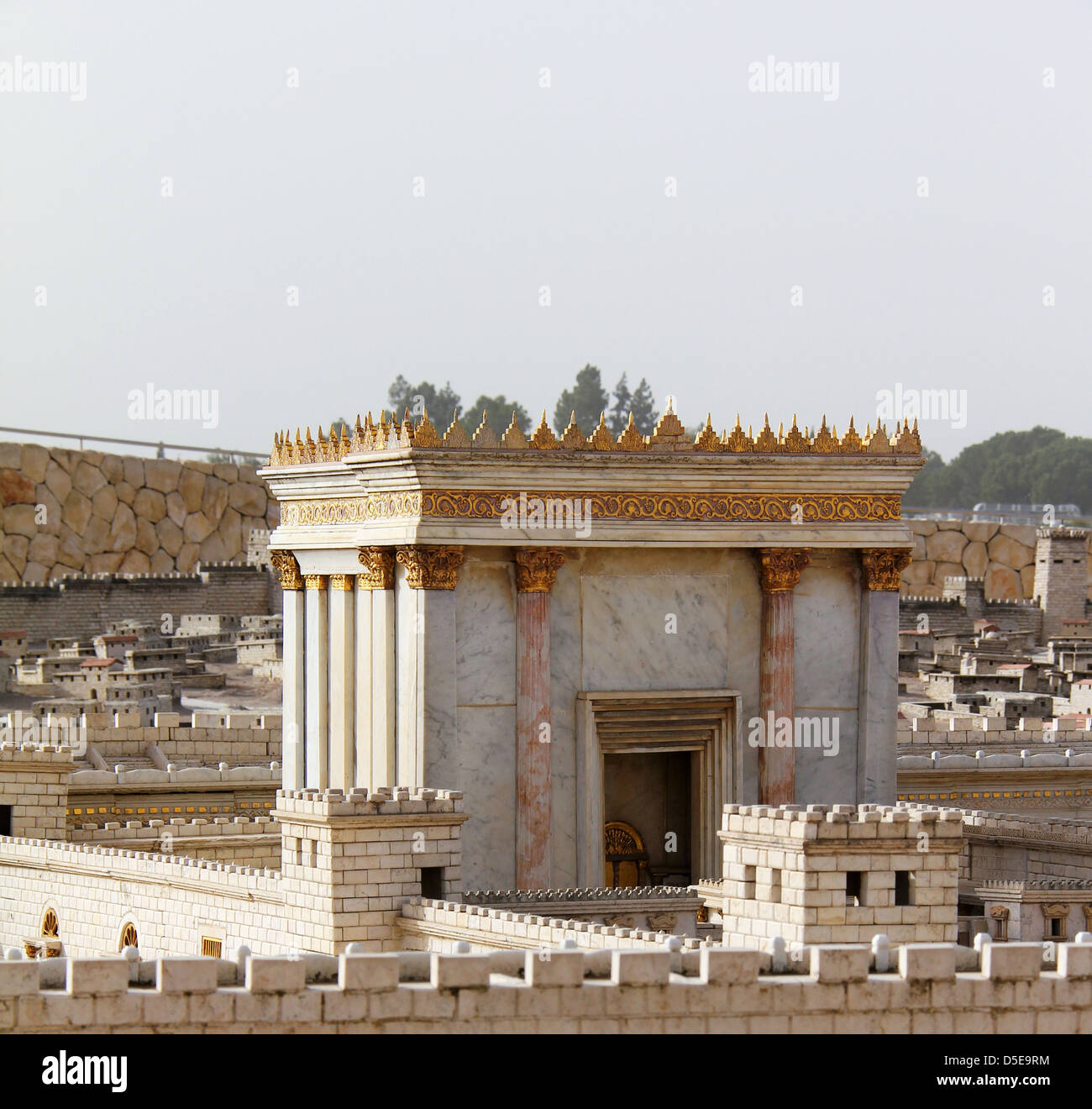 Temple courtyard jerusalem hi-res stock photography and images - Alamy