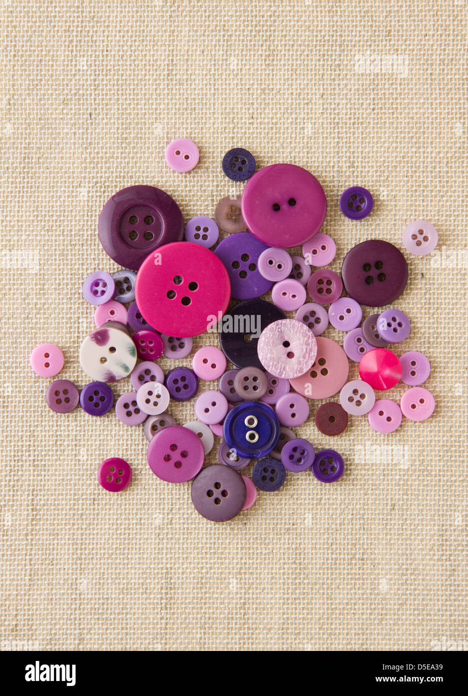 Hessian circle hi-res stock photography and images - Alamy