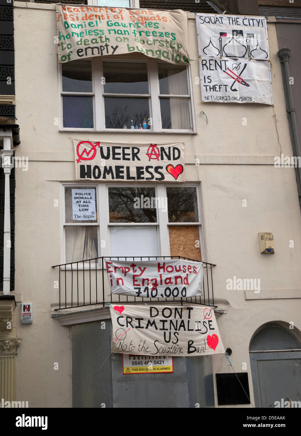 Squatted house hi-res stock photography and images - Alamy