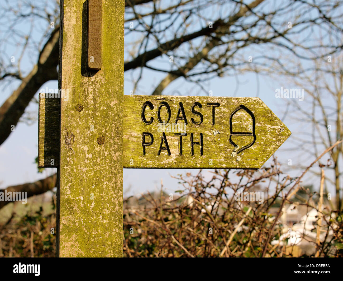 Coast path sign Stock Photo - Alamy