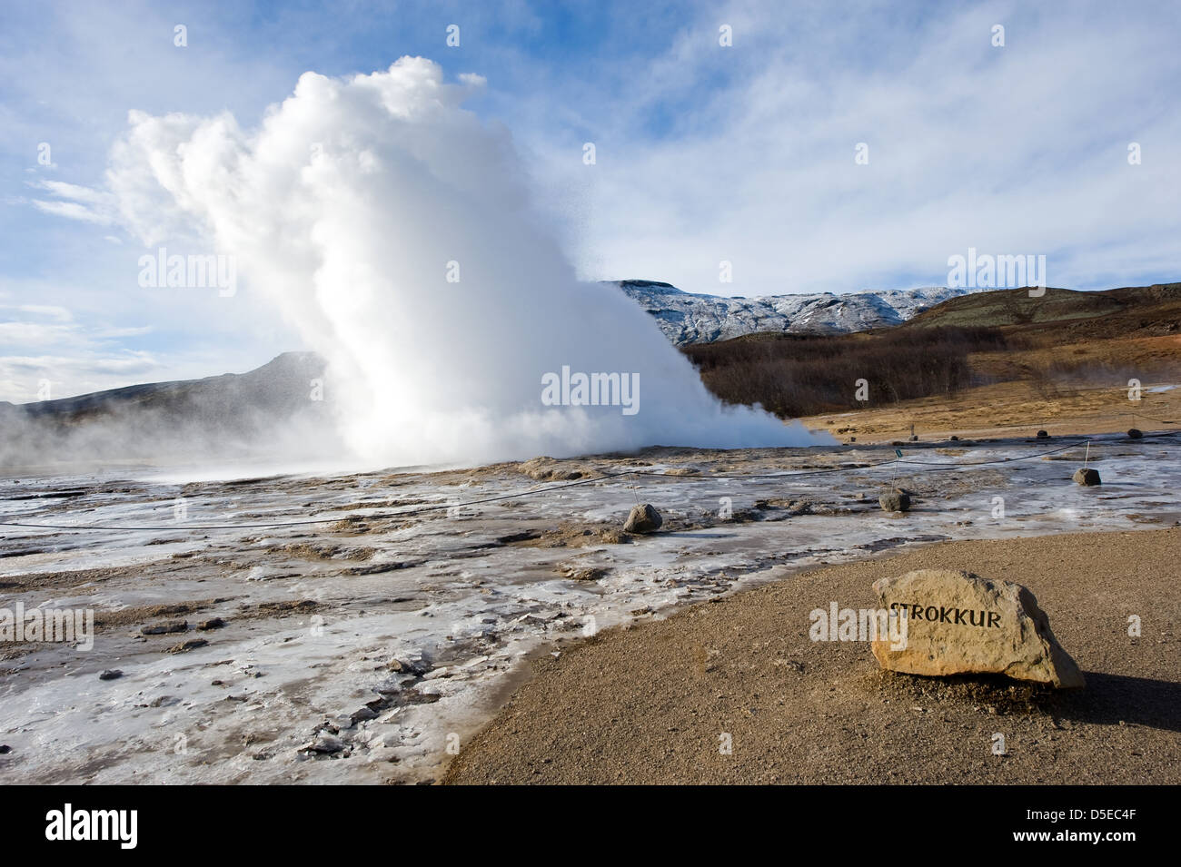 Strokkur geyser erupting in iceland hi-res stock photography and images ...