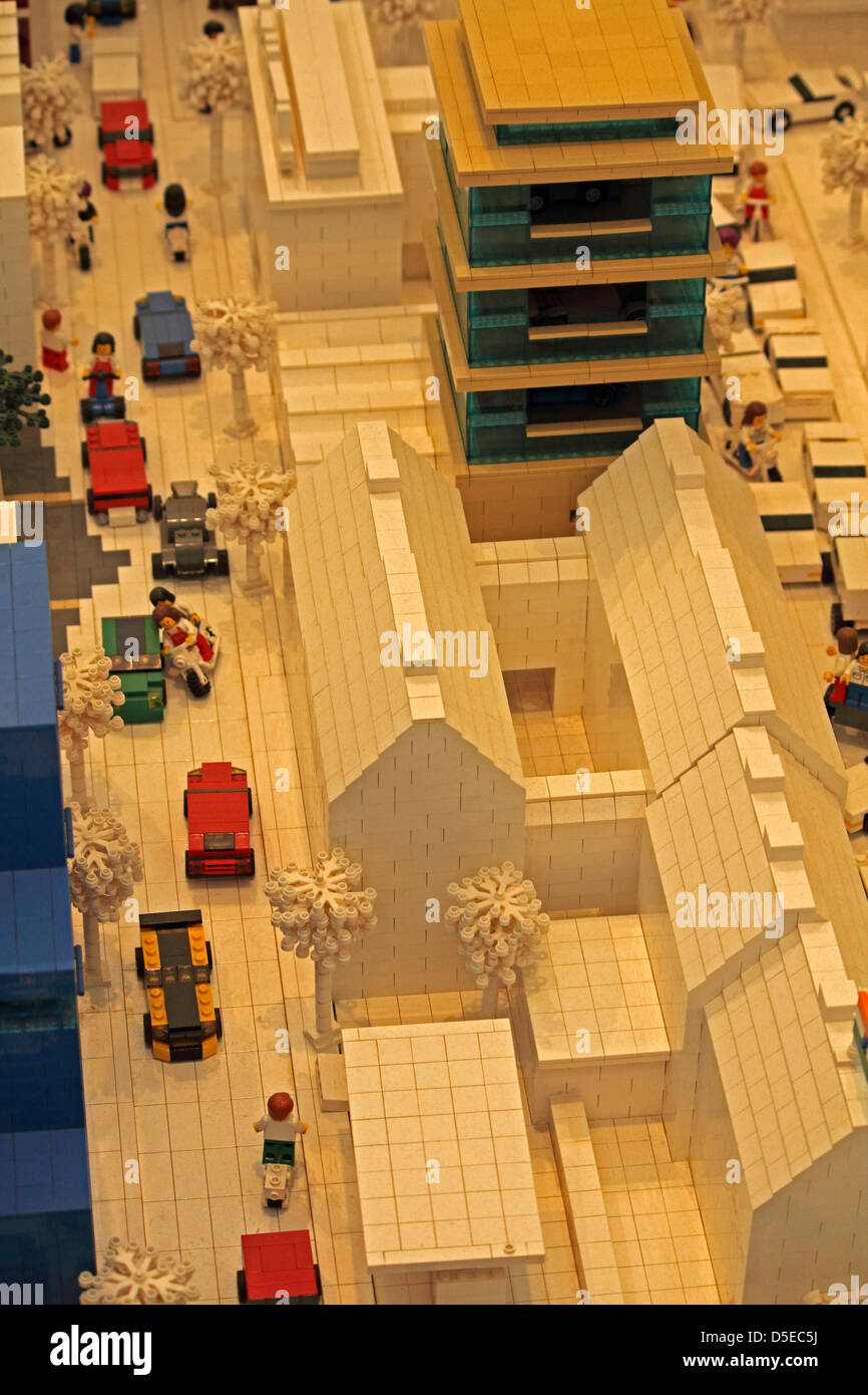 City model hi-res stock photography and images - Alamy