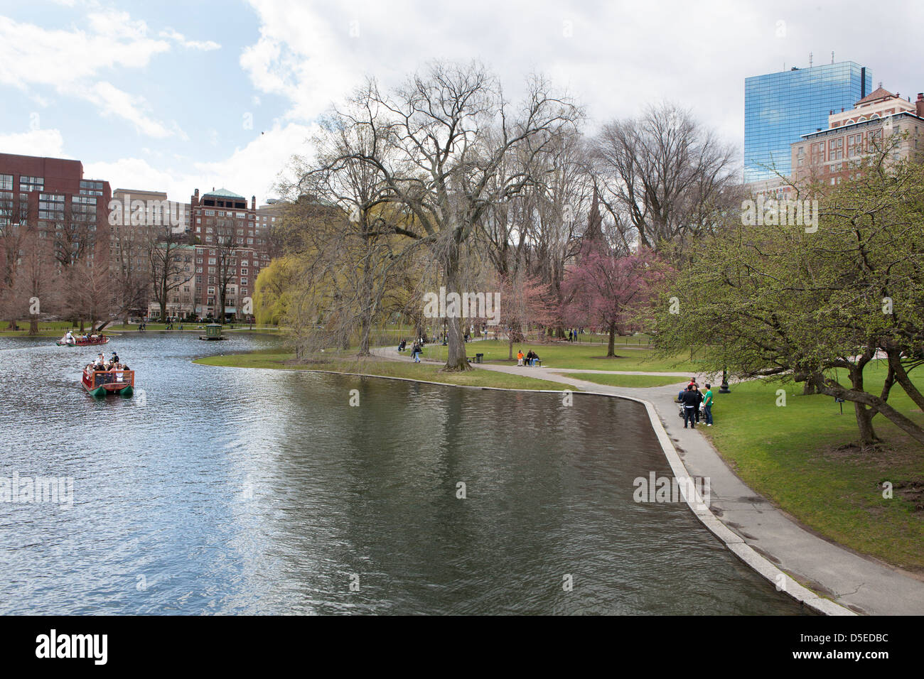 Boston common boston lake hi-res stock photography and images - Alamy