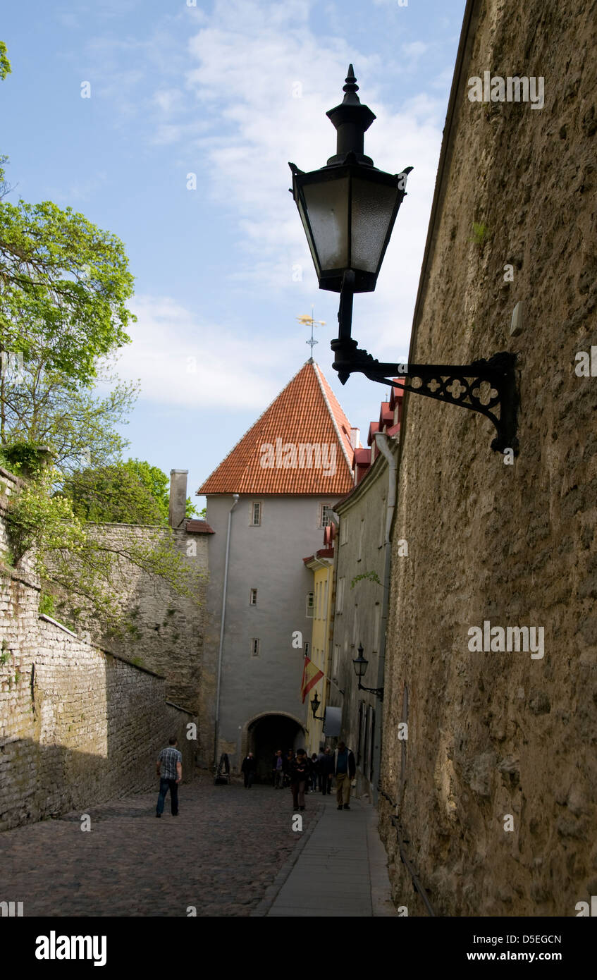 Pikk-Jalg towards Long Leg Gate Tower (1380) in Tallinn Old Town ...