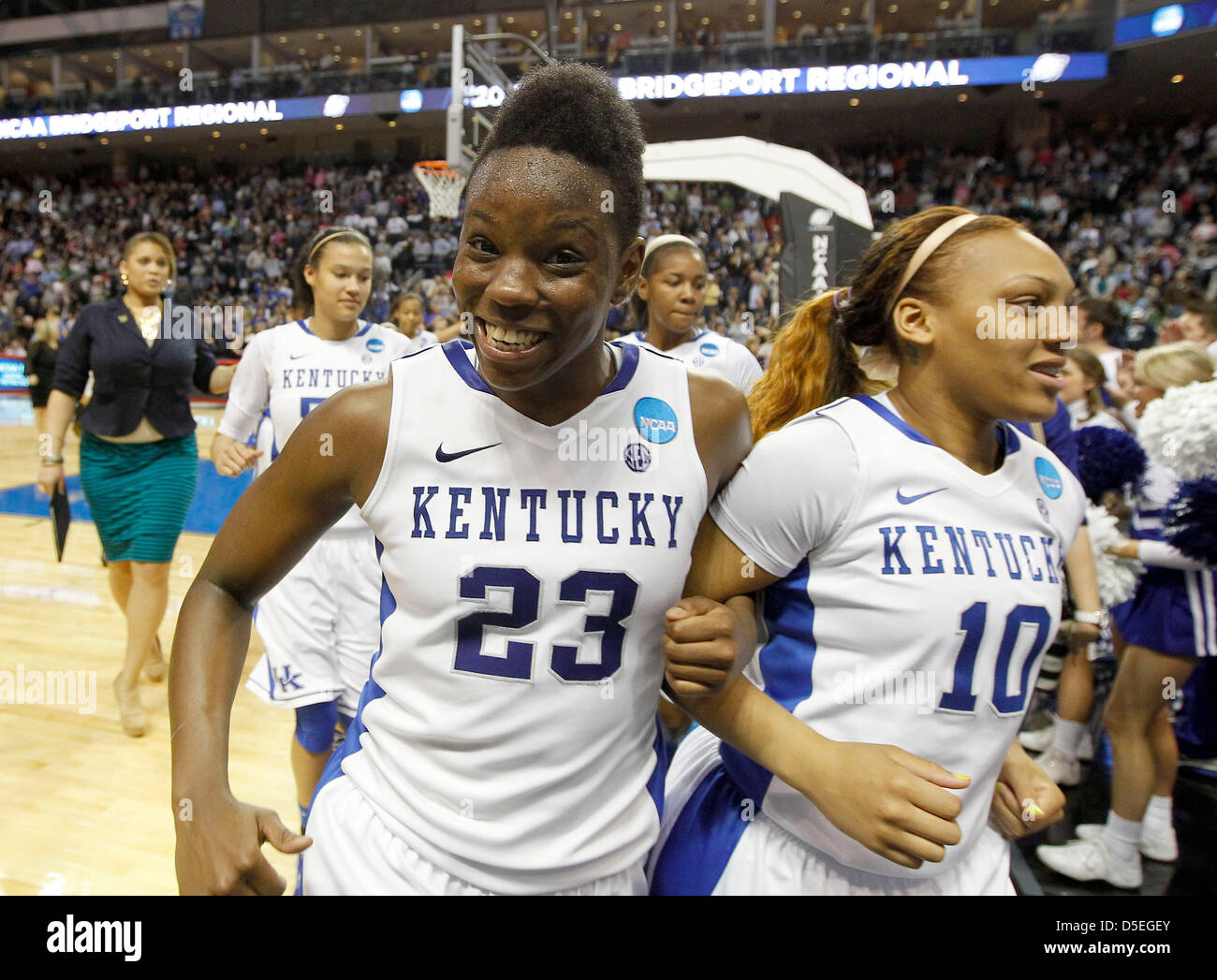 The bank of kentucky center kentucky hi-res stock photography and ...