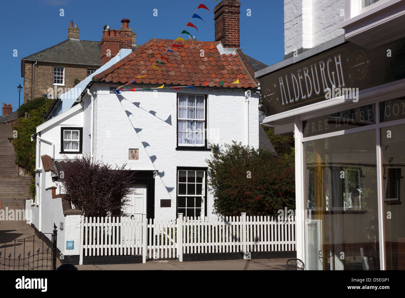 Aldeburgh high street hi-res stock photography and images - Alamy