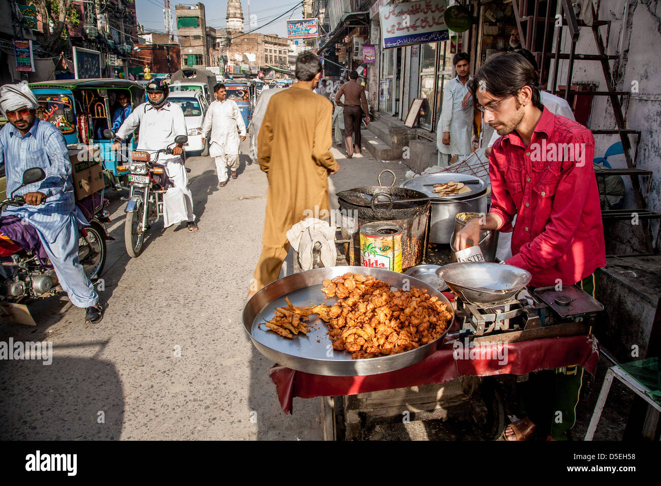 Rawalpindi Bazaar, Pakistan Stock Photo - Alamy