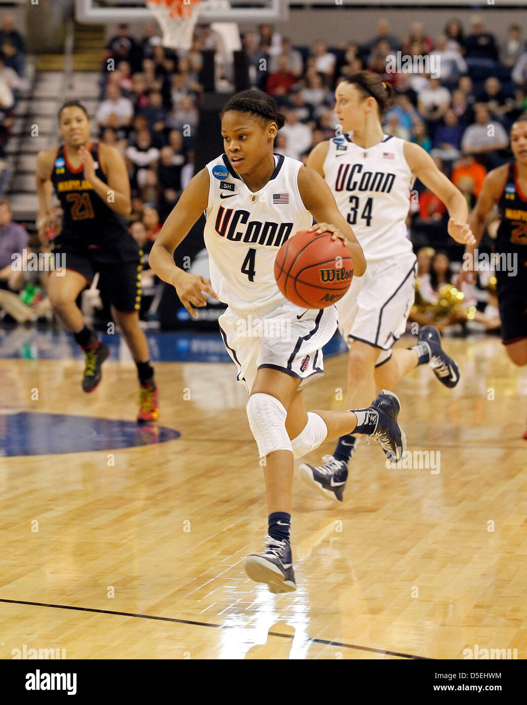 March 30 2013 Bridgeport Ct Usa Connecticut Huskies Guard Moriah Jefferson 4 Brought