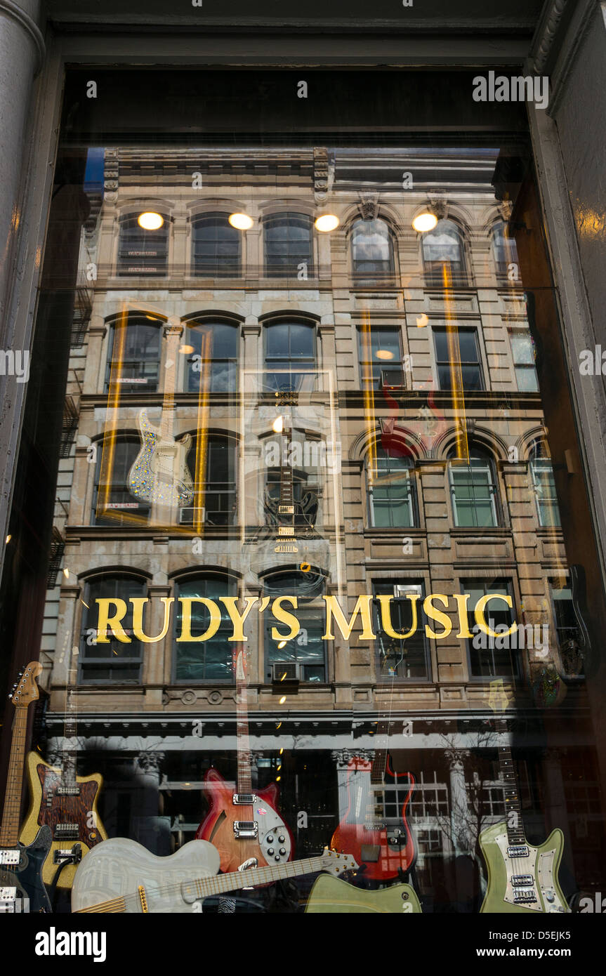 Rudy's Music in Soho in New York City Stock Photo - Alamy