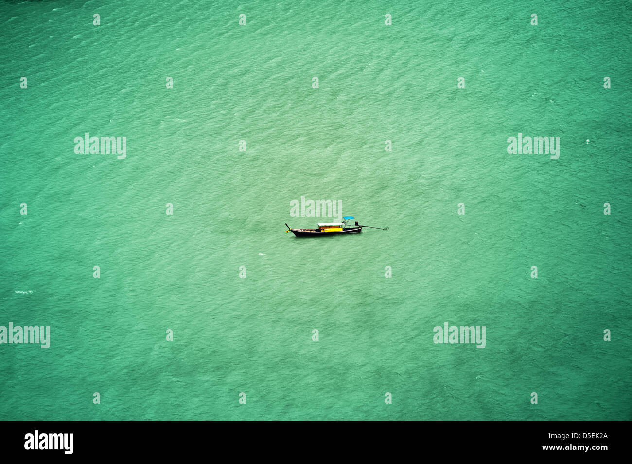 Traditional thai top hi-res stock photography and images - Alamy