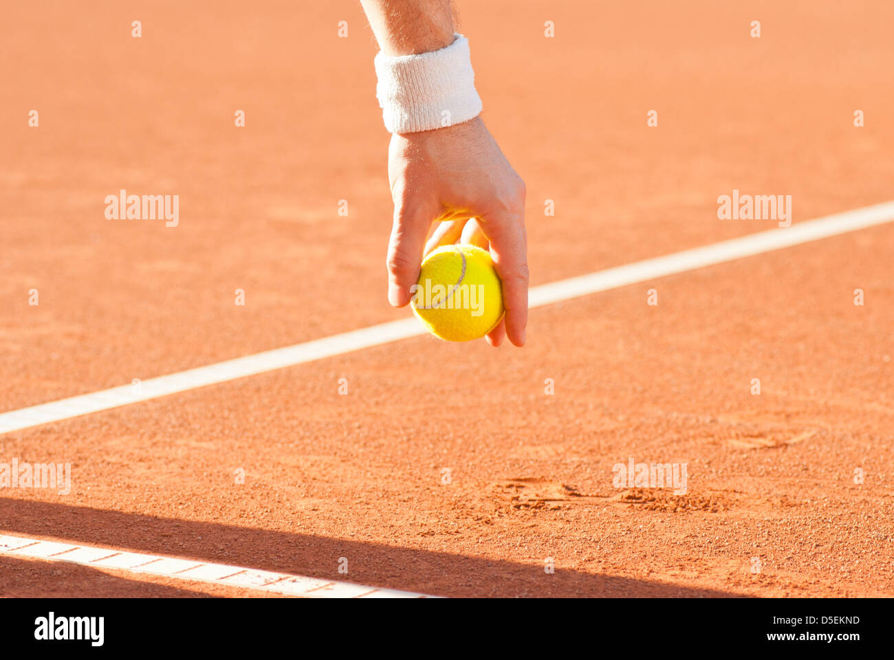 Wimbledon tennis hit by ball hi-res stock photography and images - Alamy