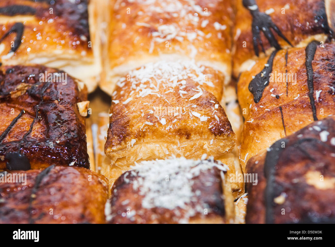 Fresh sweet puff pastry hi-res stock photography and images - Alamy